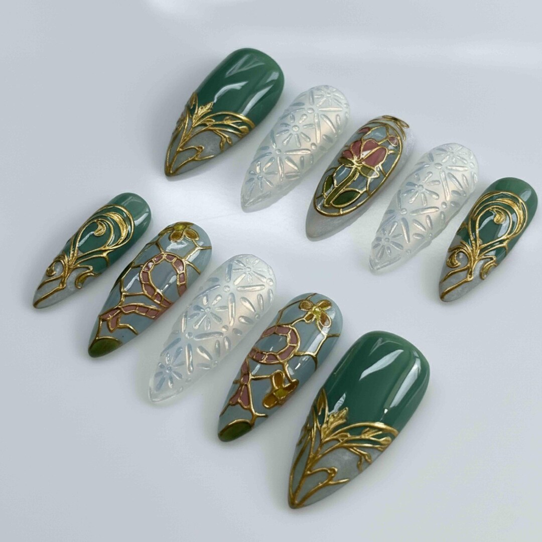 Handmade Art Nouveau Press on Nails: Green Pearl Gold Floral - Etsy