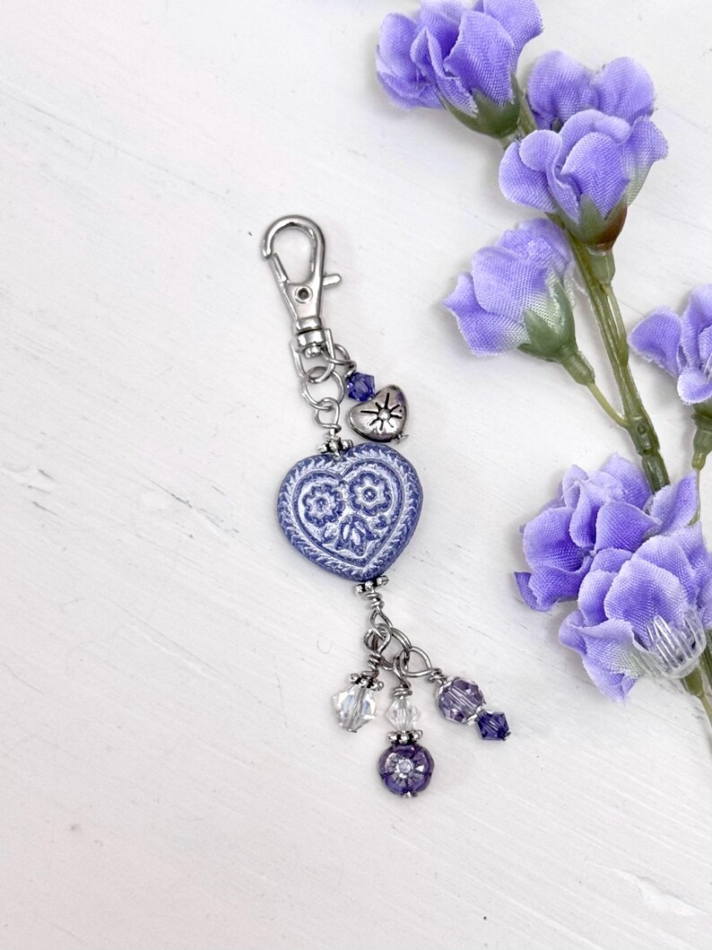 Large Periwinkle Blue Heart Zipper Pull With Floral Design, Purple, Bag ...