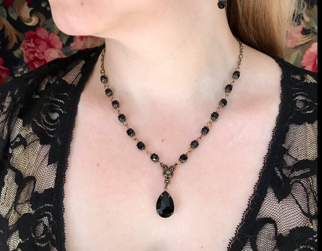 Lovely Black Teardrop Women’s Beaded Necklace, Classic Black Sparkly ...