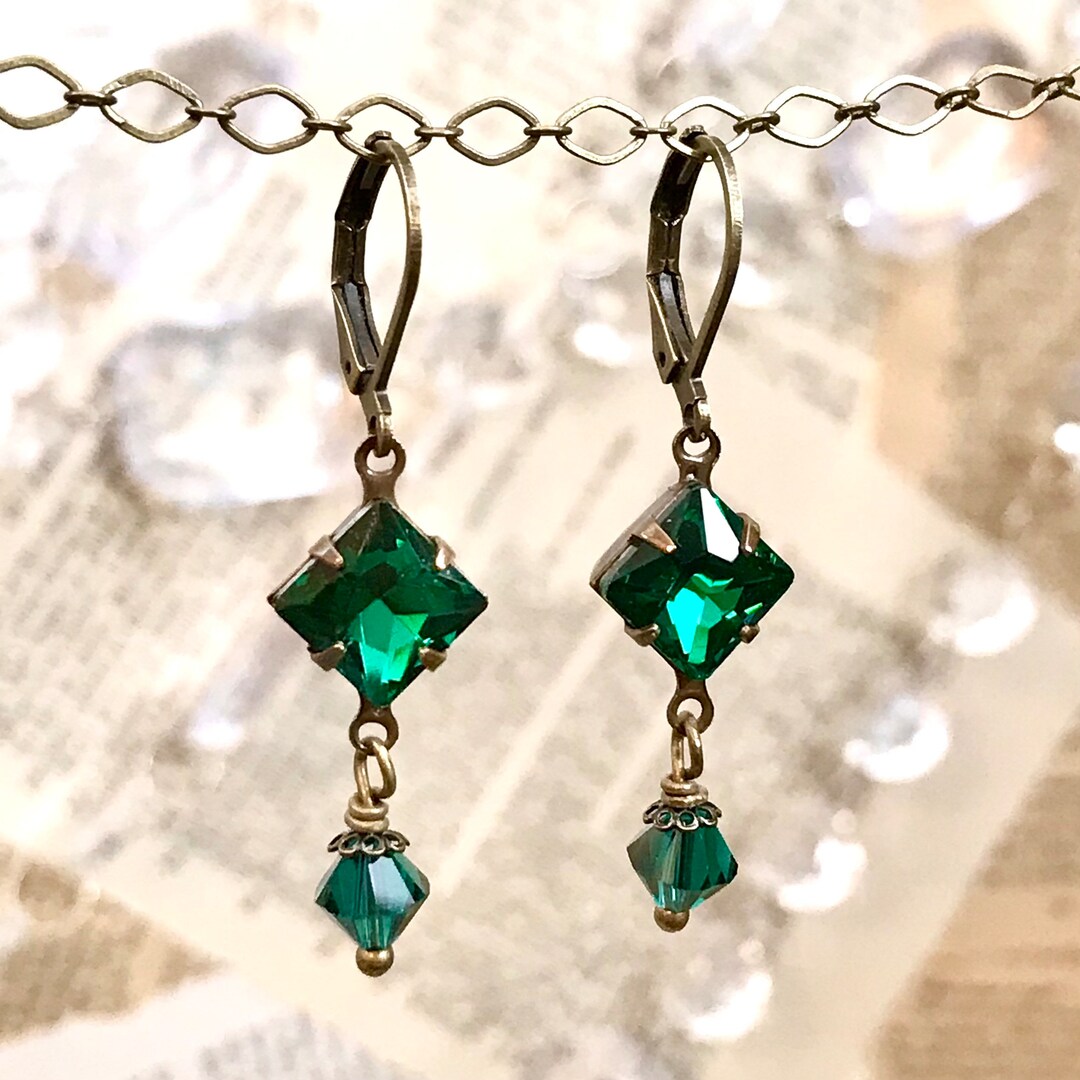 Emerald Green Diamond Shaped Womens Dangle Earrings, Sparkly Glass ...