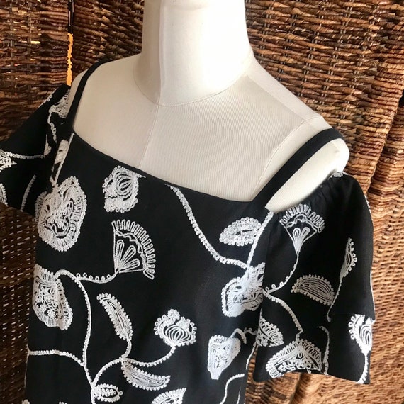 Vintage 90s Dress, Bare Shoulder, Embroidery, Black &… - Gem