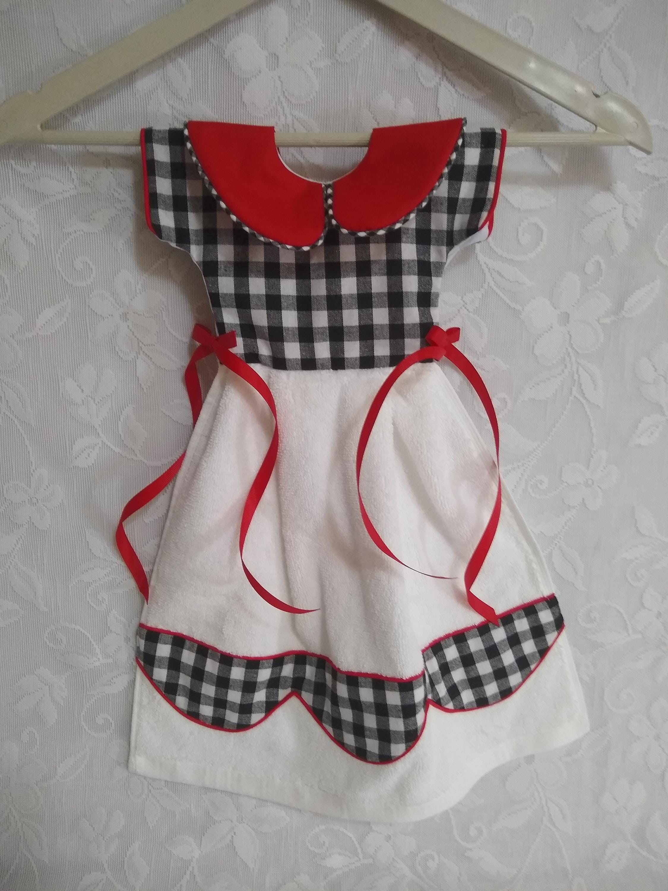 Dress Towel With Peter Pan Collar, Buffalo Check Kitchen Dish Towel ...