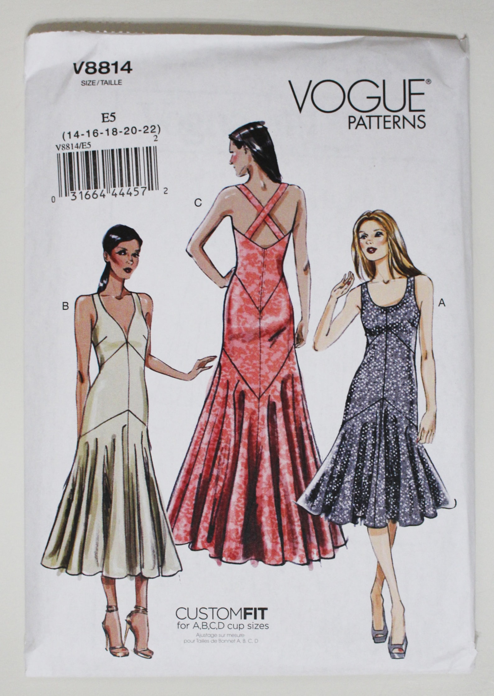 Vogue Sewing Pattern for Women's Dress - Vogue 8814 - Bust 36 to 44 ...