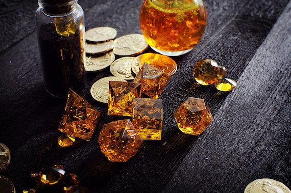 Dice & Tile Games Dice Games & Puzzles yellow polyhedral sharp edge DnD ...