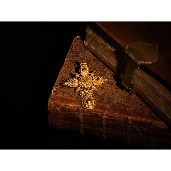 17th Century Gold and Diamond Baroque Cross Pendant, … - Gem