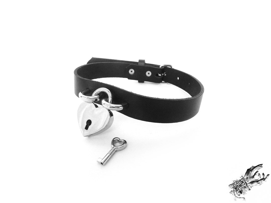 Black Heart Padlock Choker With Key, Black Heart Lock Choker, Lock and ...