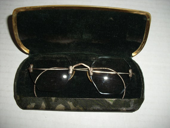 Antique Vintage Wire Rim Octagon Eyeglasses Gem