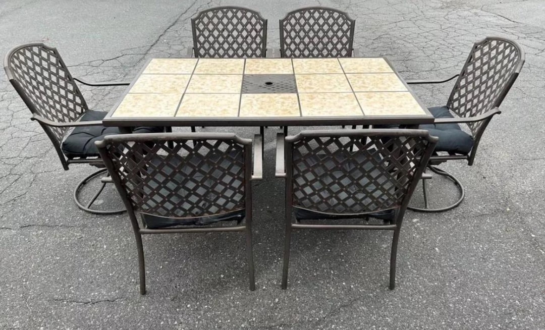 Beautiful Hampton Bay Tile Top Patio Set Table and 6 Chairs Great ...