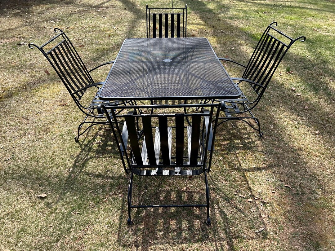 Vintage Metal Patio Set: Large Table & 4 Rocker Chairs - Etsy