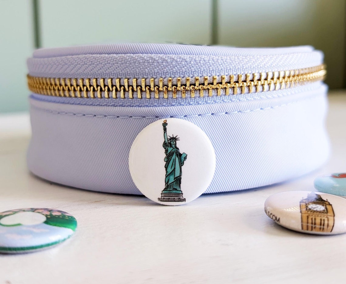 Statue of Liberty New York Button Pin, 1" Collectable Button Pin Badges ...