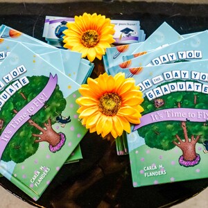 Graduation Gift Book: Interactive Keepsake, 'on the Day You Graduate ...