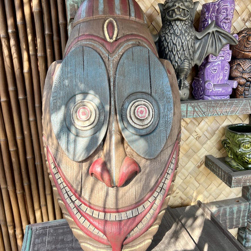 Traders Sam Tiki - Etsy