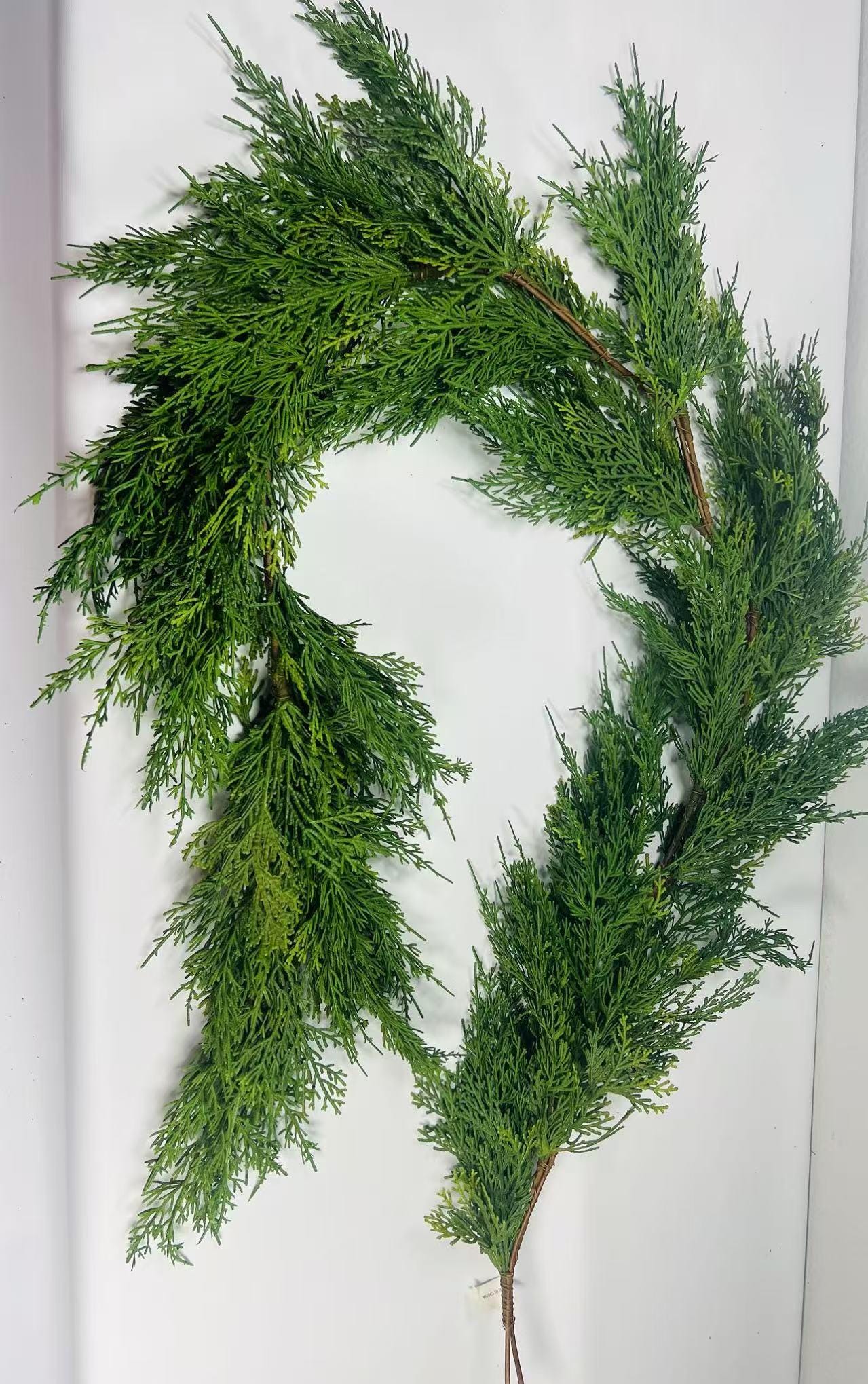 Real Touch Cedar Garland 6ft | Lifelike Evergreen Christmas Greenery ...