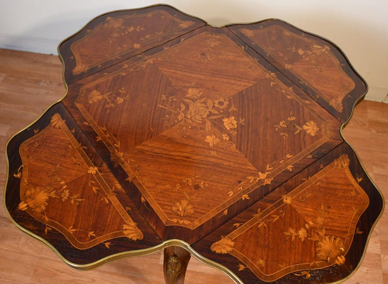 1920s French Louis XV Walnut & Satinwood Inlaid Pembroke Drop-leaf ...