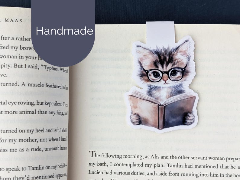 Bookish Cat Magnetic Bookmark Cute Kitten Reading a Book Magnet Cat ...
