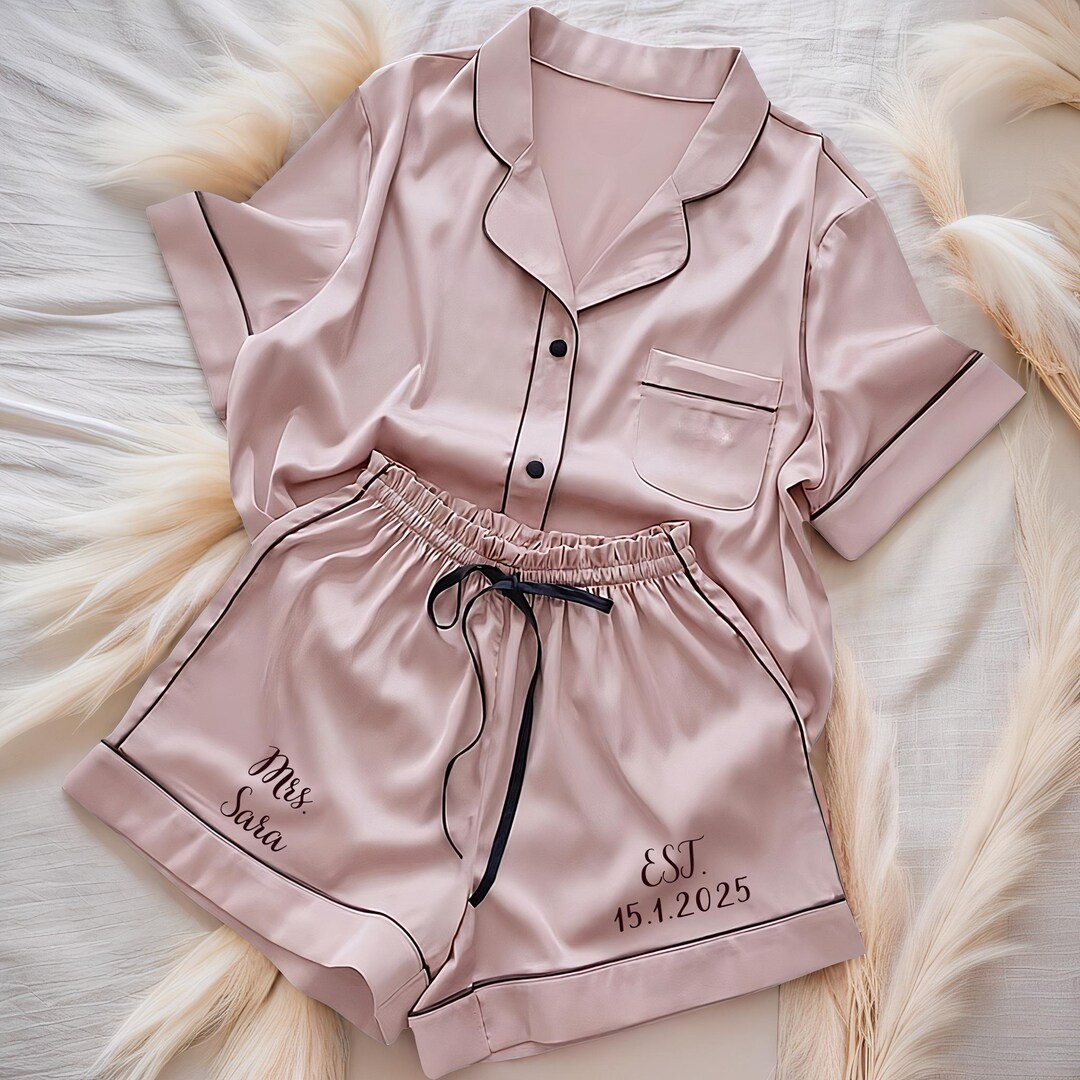 Luxury Bridal Pajama Set – Personalized Bride Gift, Honeymoon Sleepwear ...