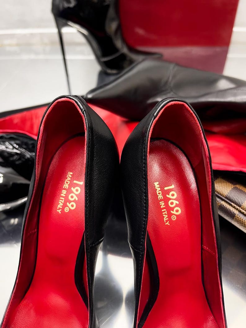 1969 Made in Italy Stiletto High Heels Pigalle Style Leather Pumps ...