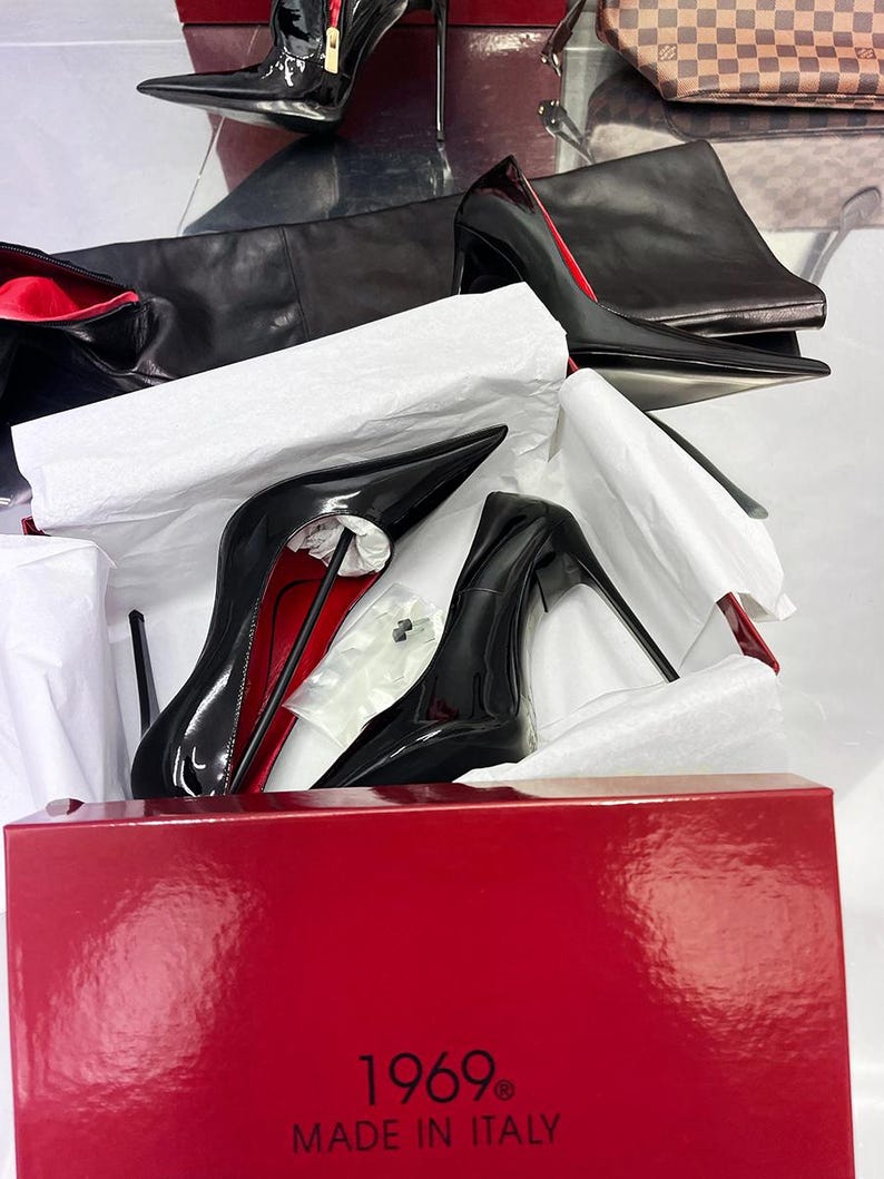 1969 Made in Italy High Heels Iconic Z E27 Pointy Patent Leather Pumps ...