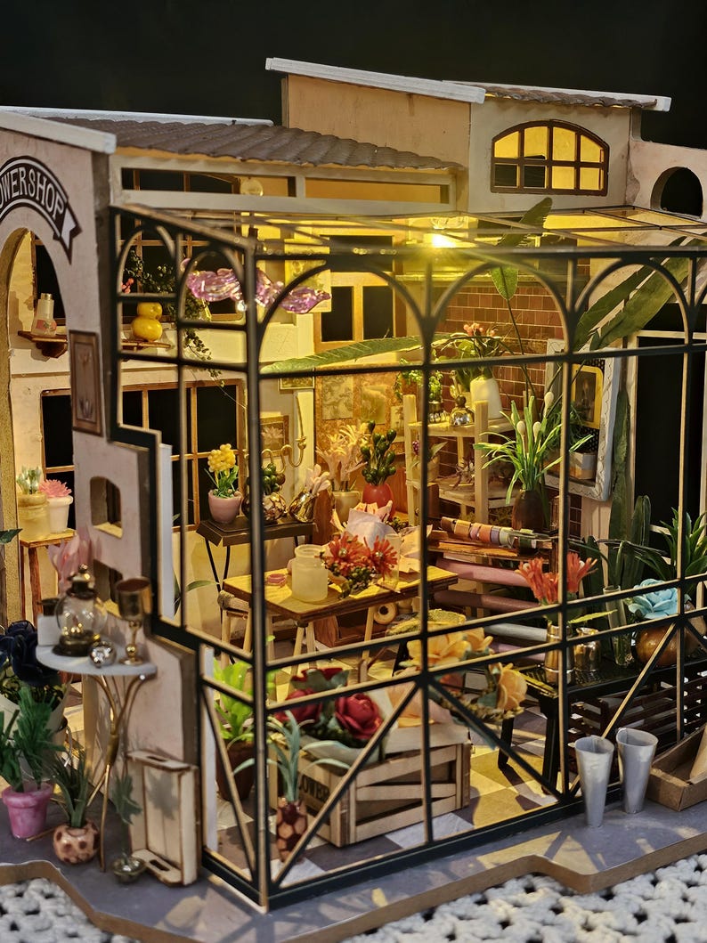 Miniature Emily's Garden - Etsy