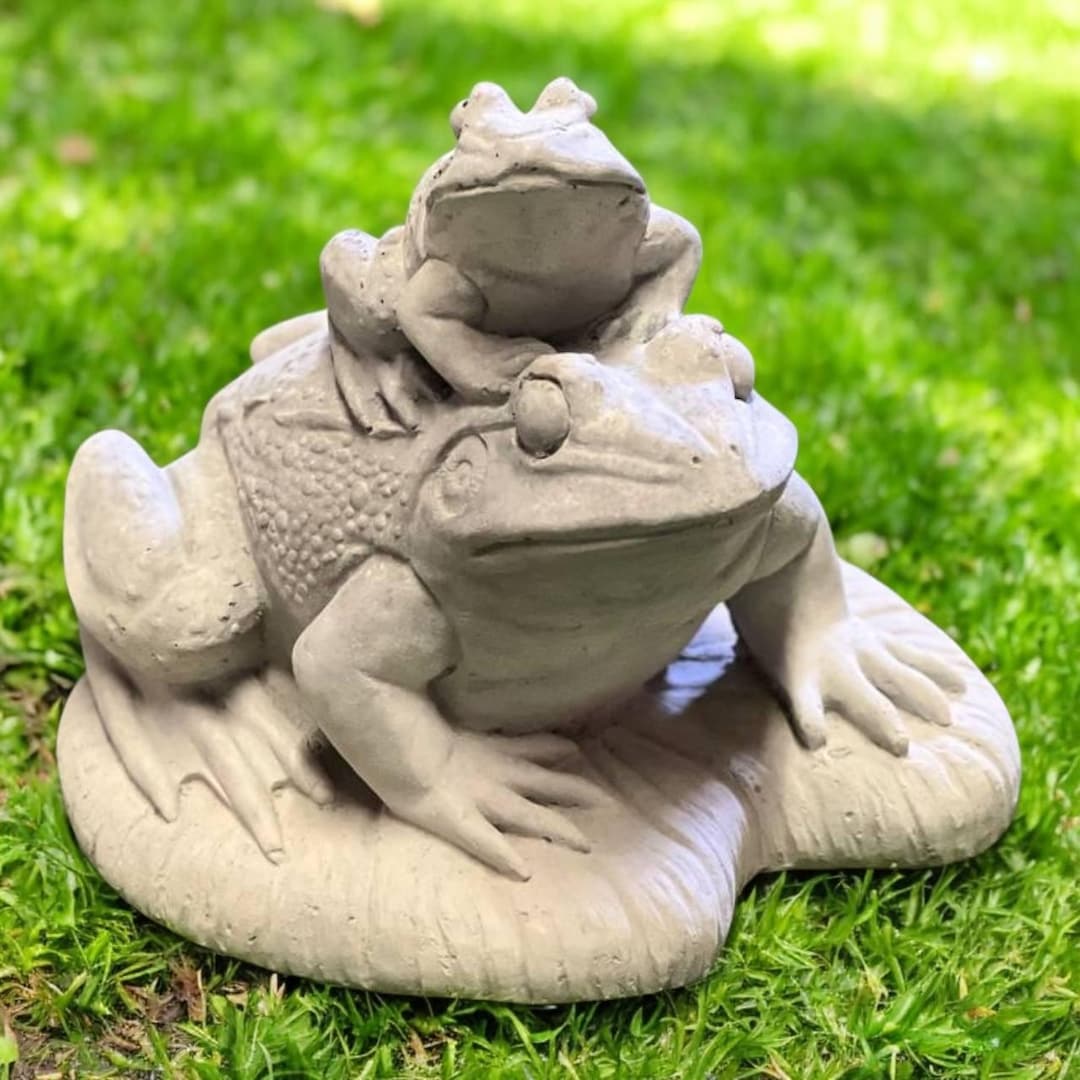 Couple Frogs, Toads Statue, Animals Gift, Frogs Figure, Stone ...