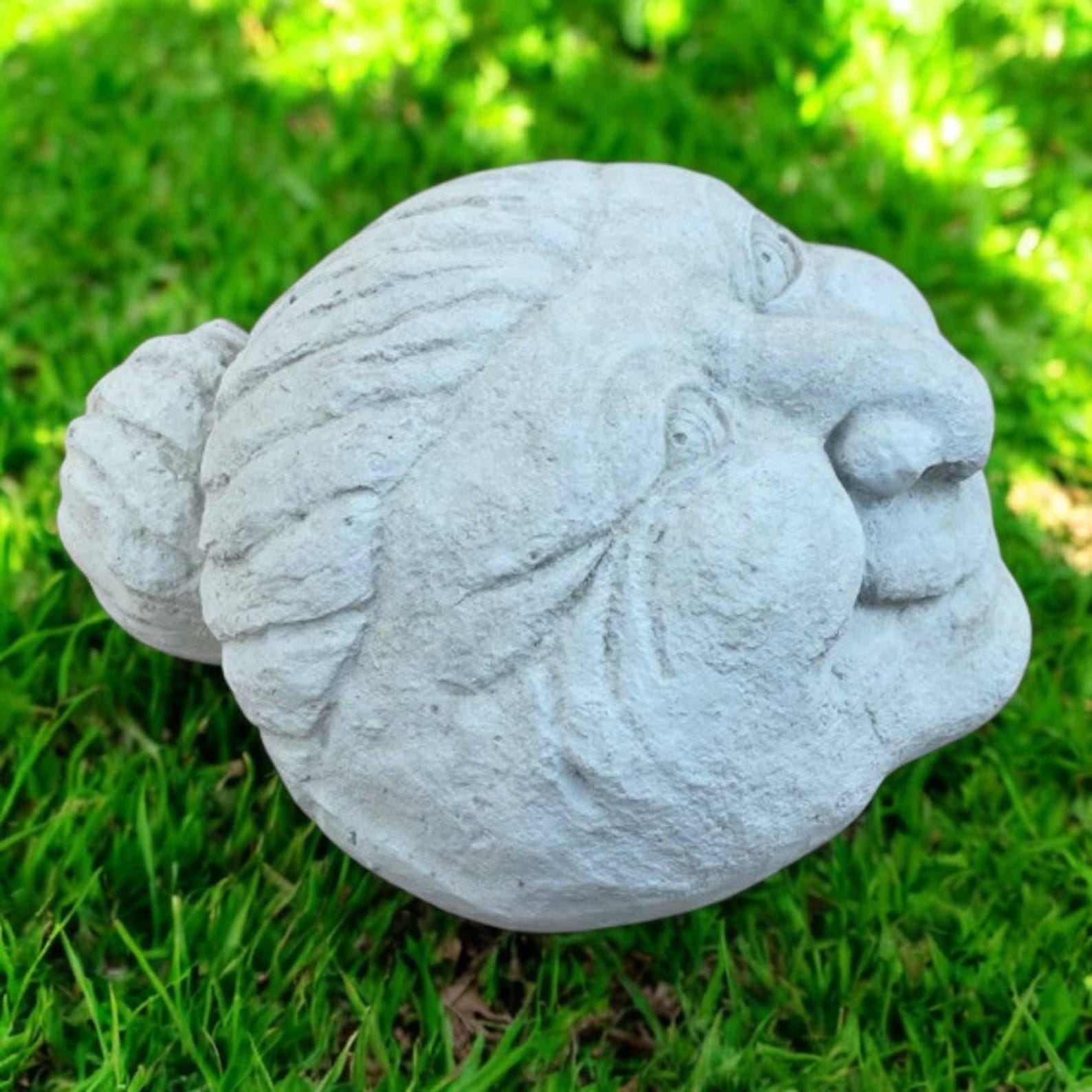 Grandma Statue, Face Sculpture, Smiling Face, Grandmother Grave, Garden ...