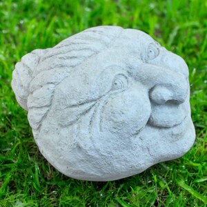 Grandma Statue, Face Sculpture, Smiling Face, Grandmother Grave, Garden ...