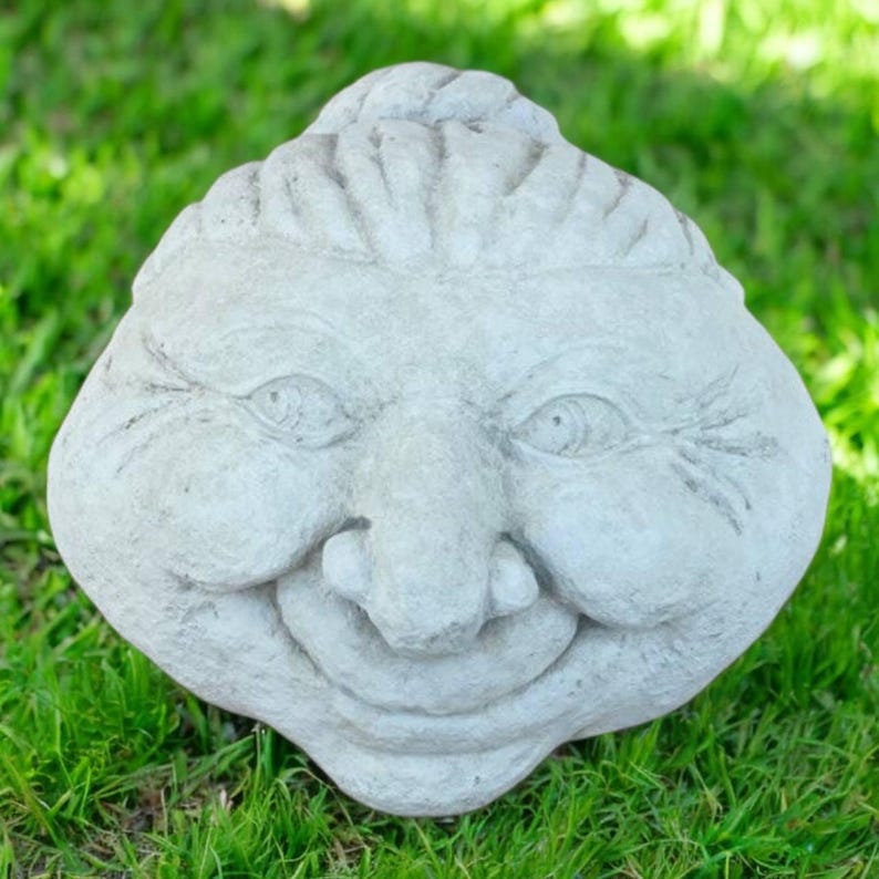 Grandma Statue, Face Sculpture, Smiling Face, Grandmother Grave, Garden ...