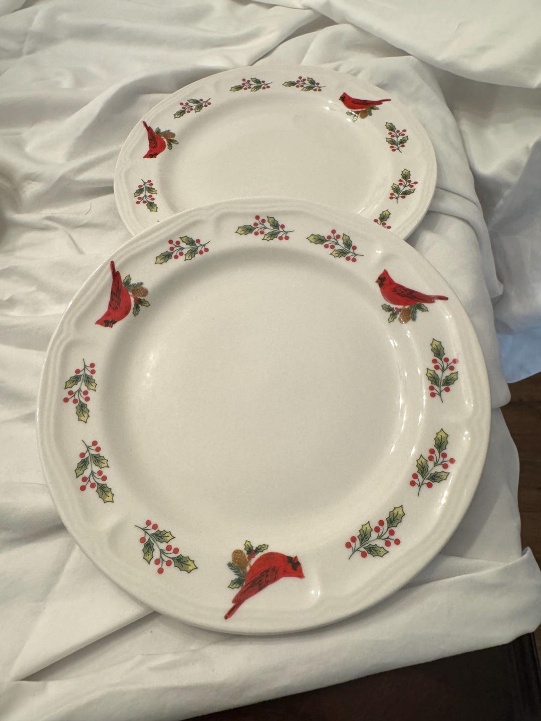 Gibson Cardinal Holly and Red Berry Plates Set of Two. - Etsy