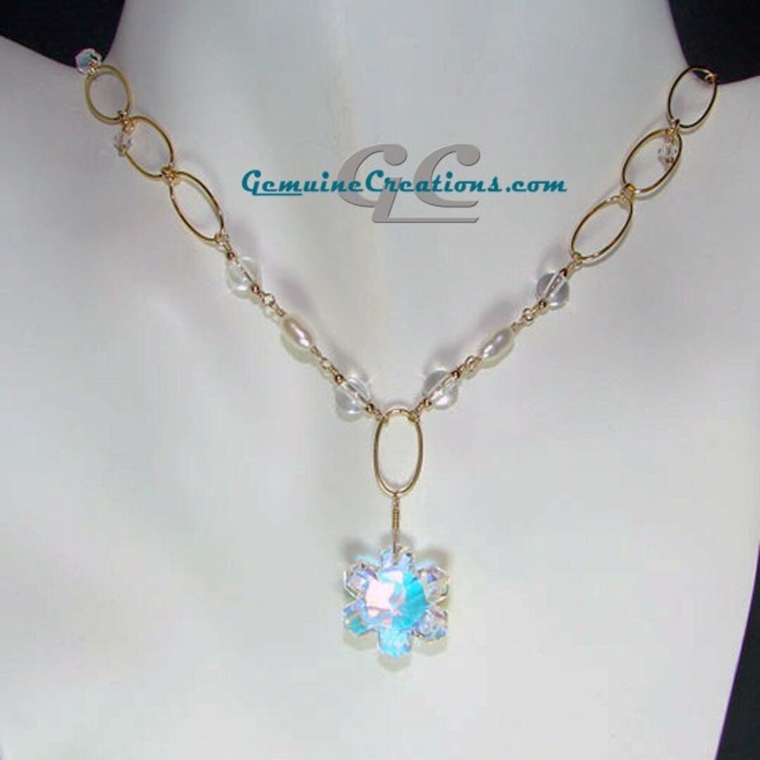 Golden Snowflake Necklace Swarovski Crystal Snowflake Pendant 14kt Gold ...