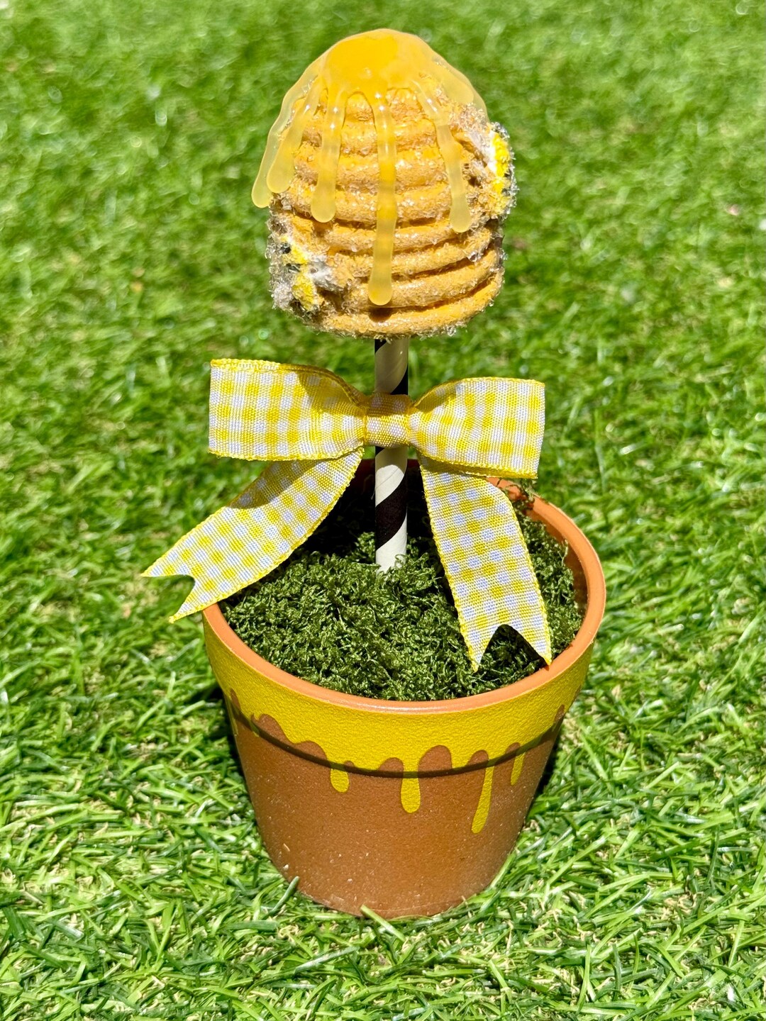 Faux Beehive Lollipop: Dripping Honey Tiered Tray Decor - Etsy