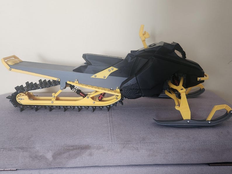 RC Snow Mobile - Etsy Canada