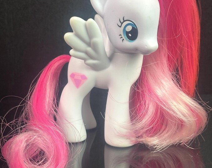 Mlp G4 Diamond Rose *rare* My Little Pony White Pink Hasbro 2010 - Etsy