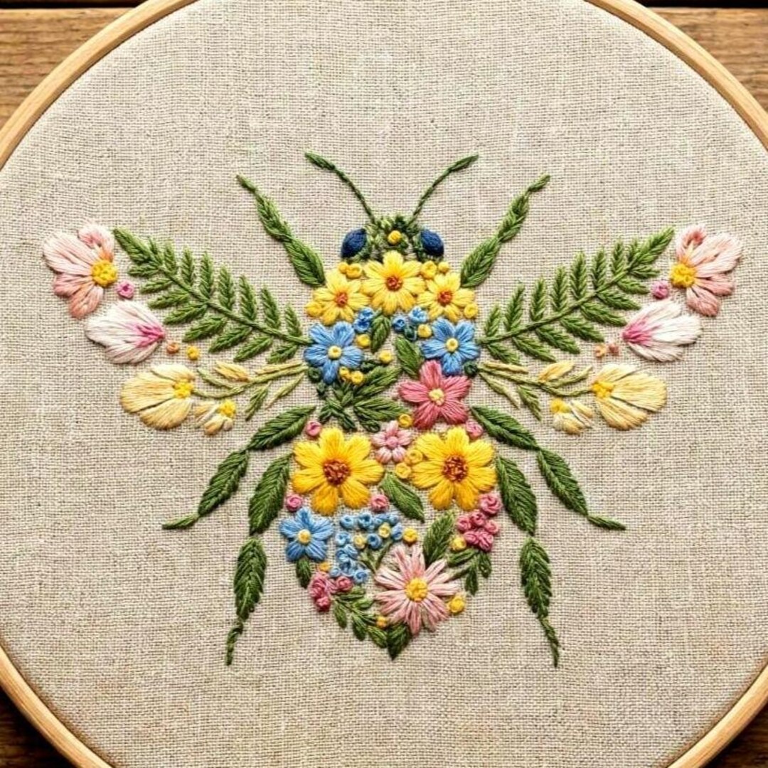 Floral Bee Hand Embroidery Design – Decorative Botanical Insect Stitch ...
