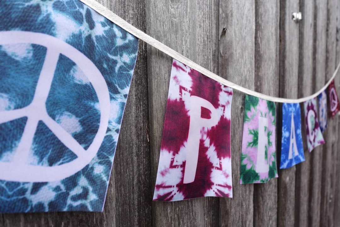 PEACE Prayer Flags / Batik Peace Banner / Hippie Wall Decor / Tie Dye ...