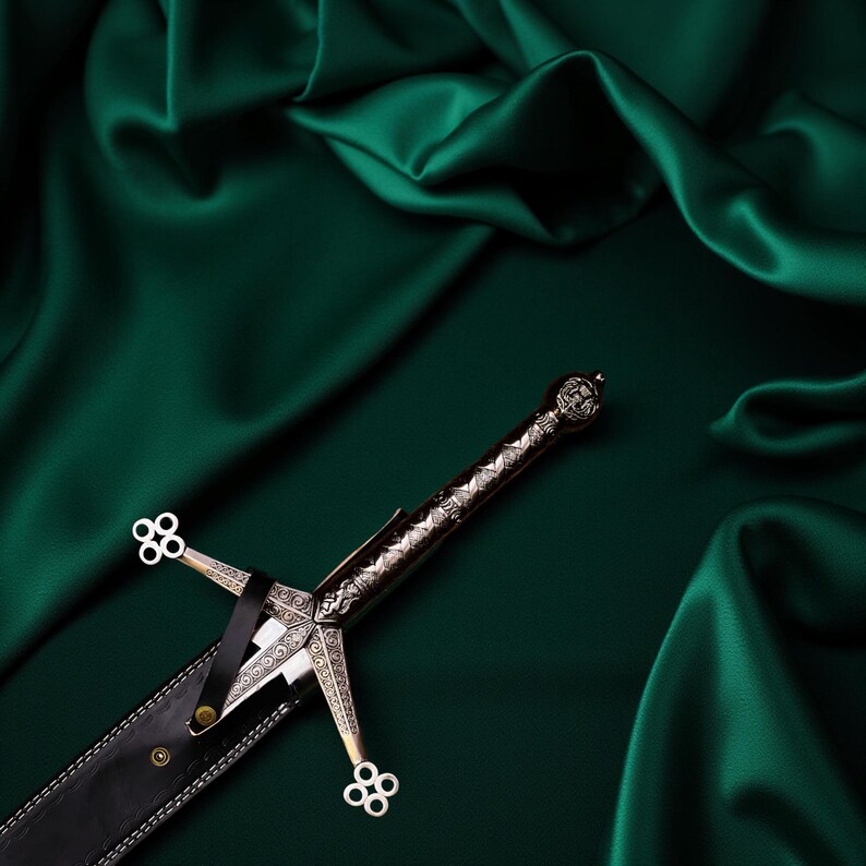 Scottish Claymore Sword – Legendary Highlander Two-handed Great Sword ...