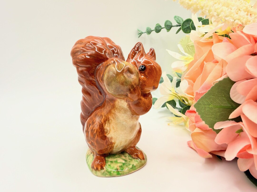 Vintage Beswick BP1 Squirrel Nutkin Figurine: Beatrix Potter Gold ...