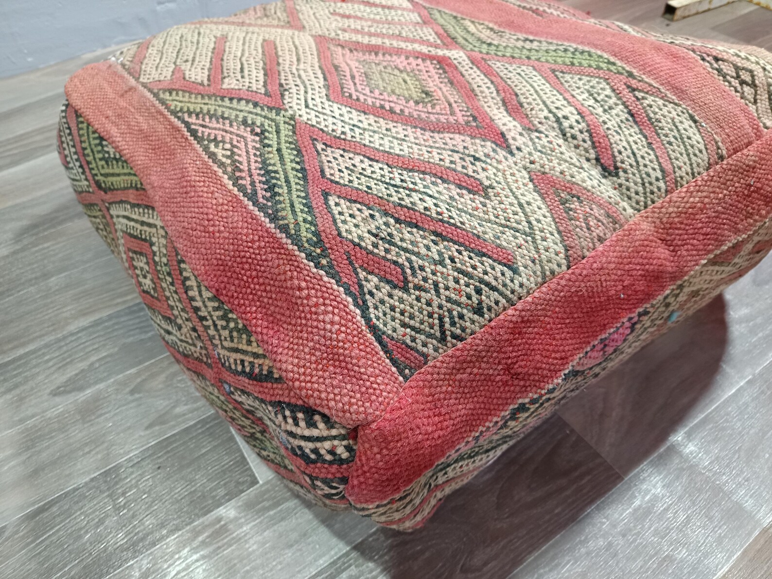 Pouf Kilim Marocain, Oreiller De Sol Marocain, Pouf Kilim Antique, Pouf ...