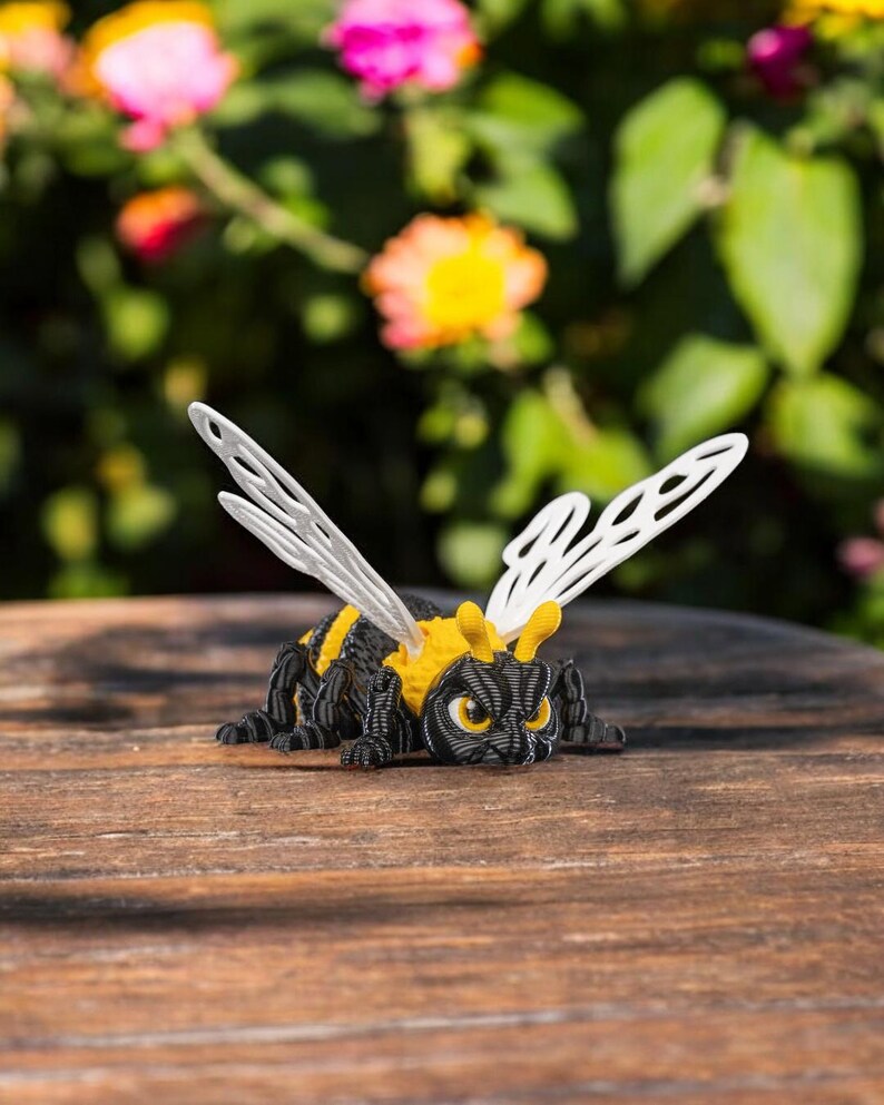 Articulated Flexi Bobby Bee 3D Printed Figure - Unique Insect Desk ...