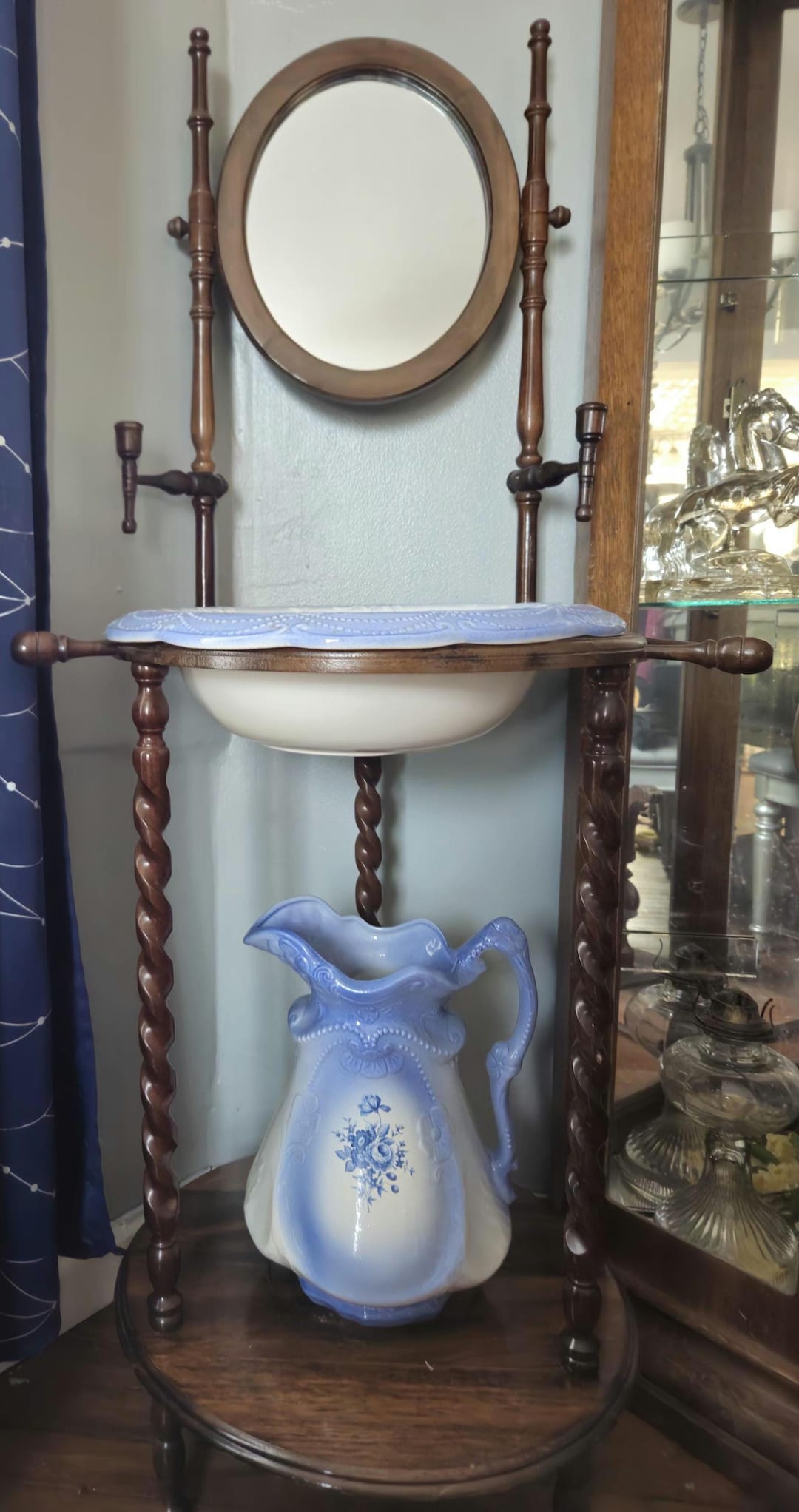 Antique Wash Stand With Pitcher and Bowl - Etsy Canada