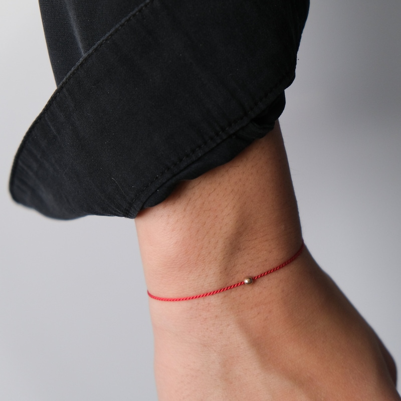 Red String - Etsy