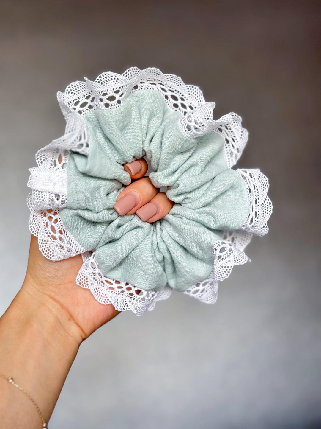 UPCYCLE MAXI Scrunchie Frilly Style, Comfort and Sustainability, Hair ...