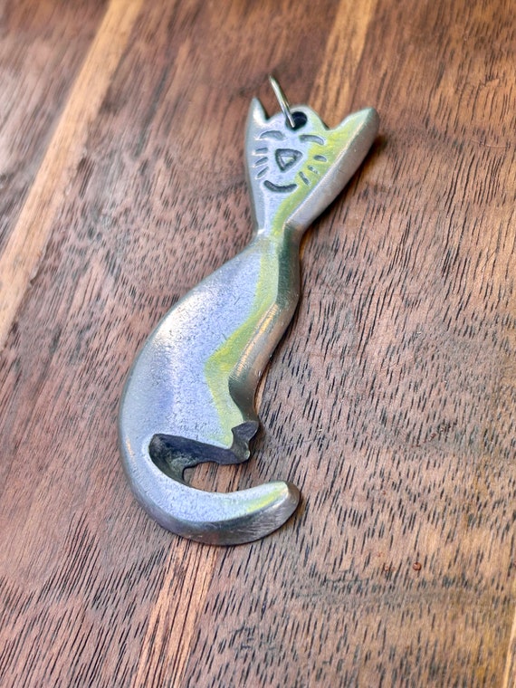 Vintage chrome cat pendant - Gem