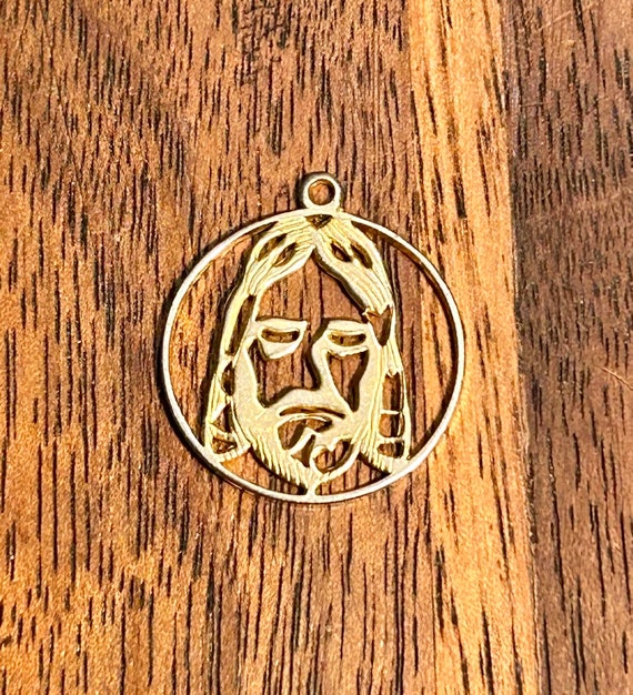 Vintage Jesus Christ Face Pendant Gold Tone Retro Fas… - Gem