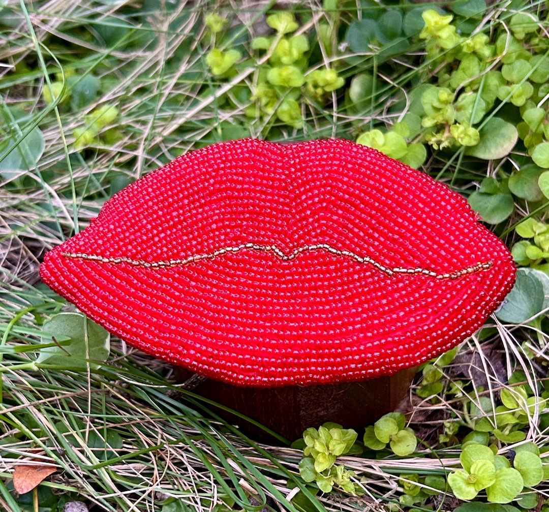 Vintage Lips Coin Purse Red Seed Bead Retro Kitsch Accessories - Etsy