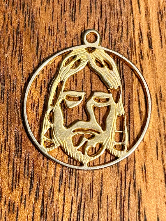 Vintage Jesus Christ Face Pendant Gold Tone Retro Fas… - Gem
