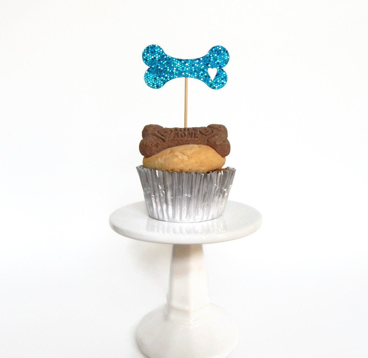 Dog Bone Cupcake Cake