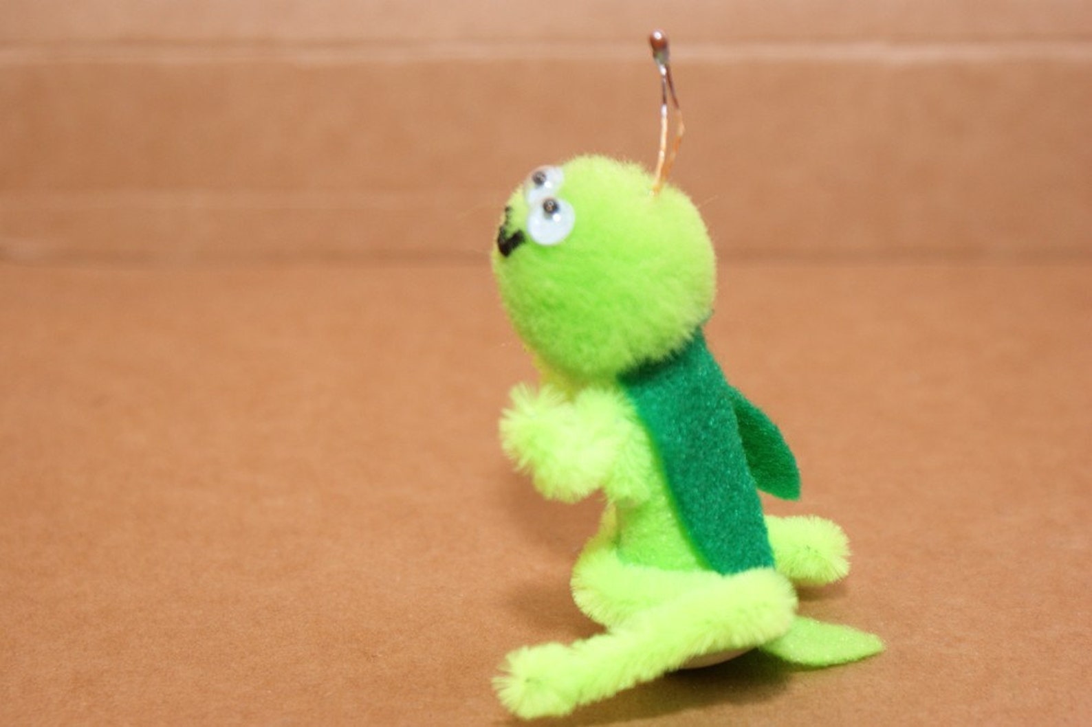 Grasshopper Finger Puppet - Etsy