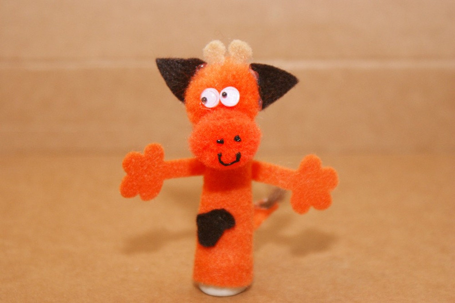 Giraffe Finger Puppet - Etsy