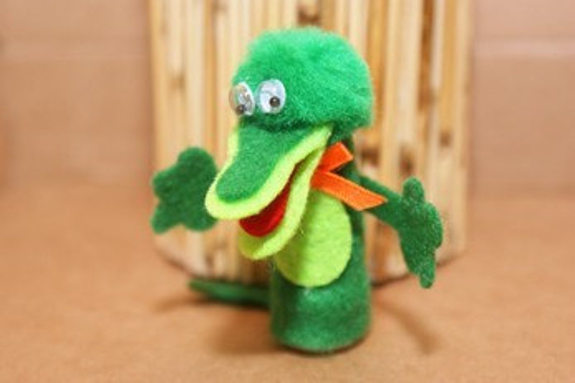 Alligator Finger Puppet - Etsy