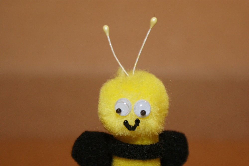 Bee Finger Puppet - Etsy